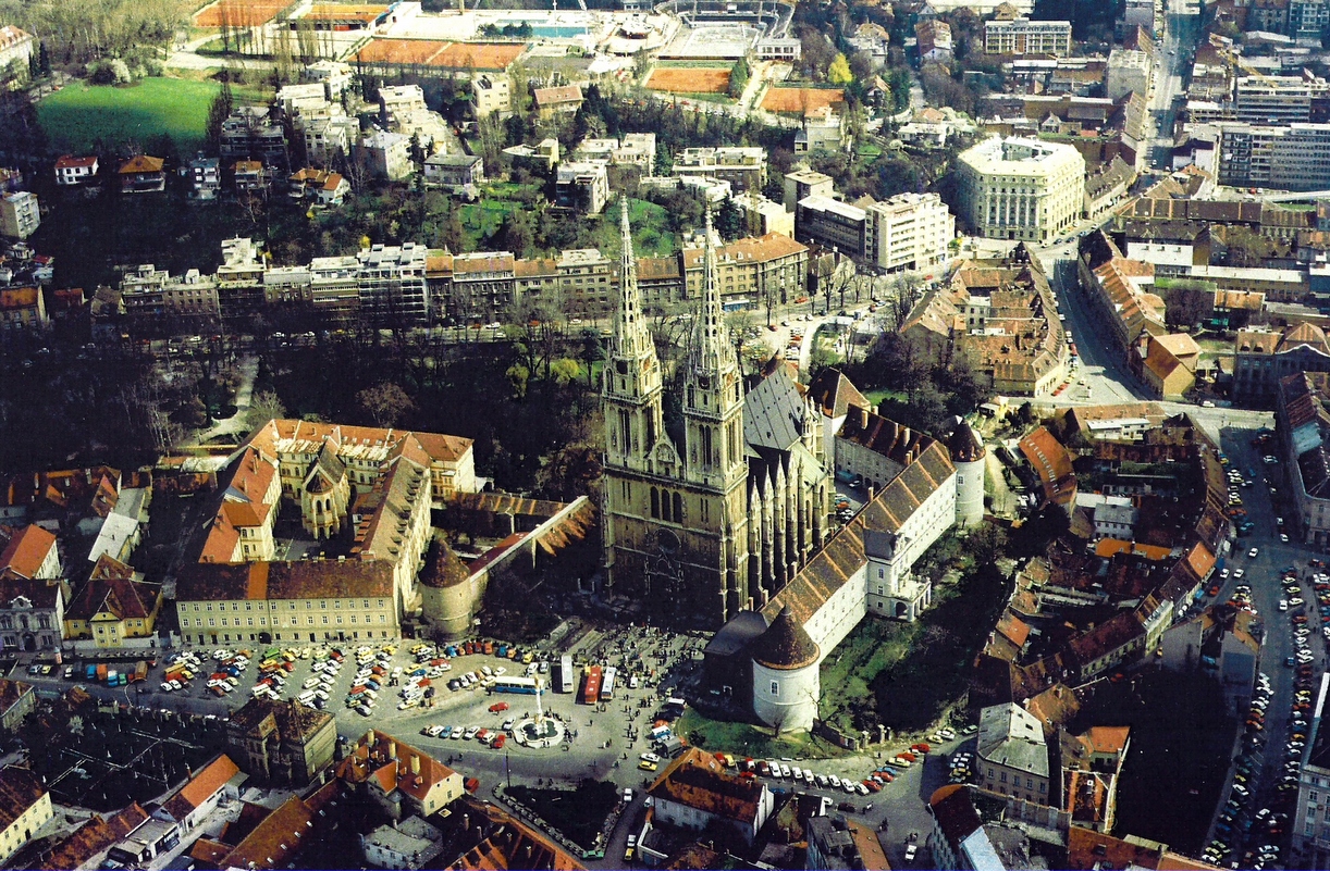 Zagrebačka Katedrala - O obnavljanju katedrale od 1990. do 1997. godine